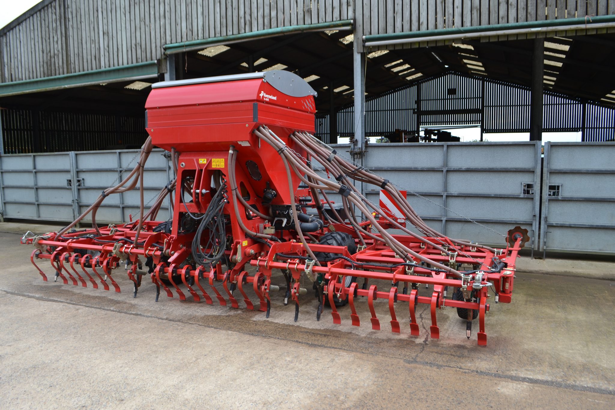 Kverneland Tine Seeder - Midlands AgriPlant